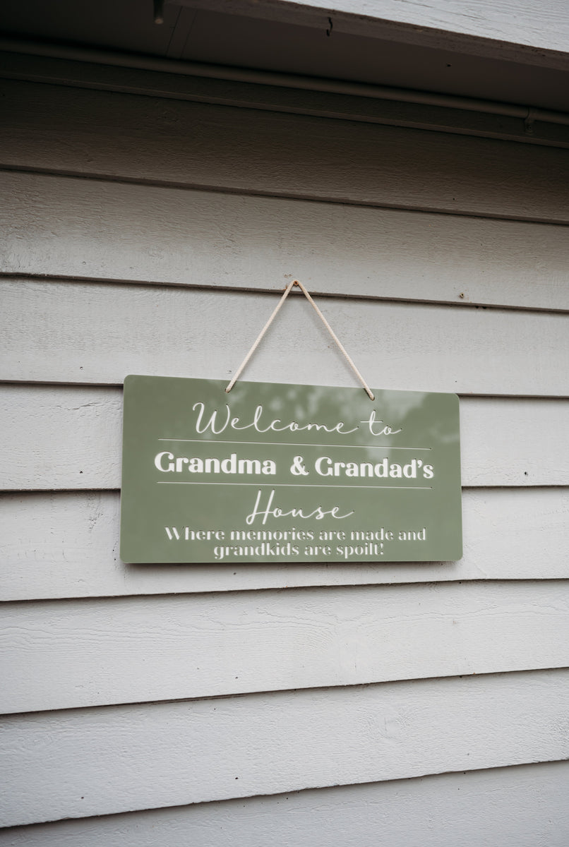Welcome Grandparent Sign- Outdoor House Sign – Peachy Lane Aus